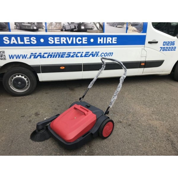 M2C480 PUSH SWEEPER - SPORTS COURTS/AREAS WAREHOUSE OR YARD CLEANER